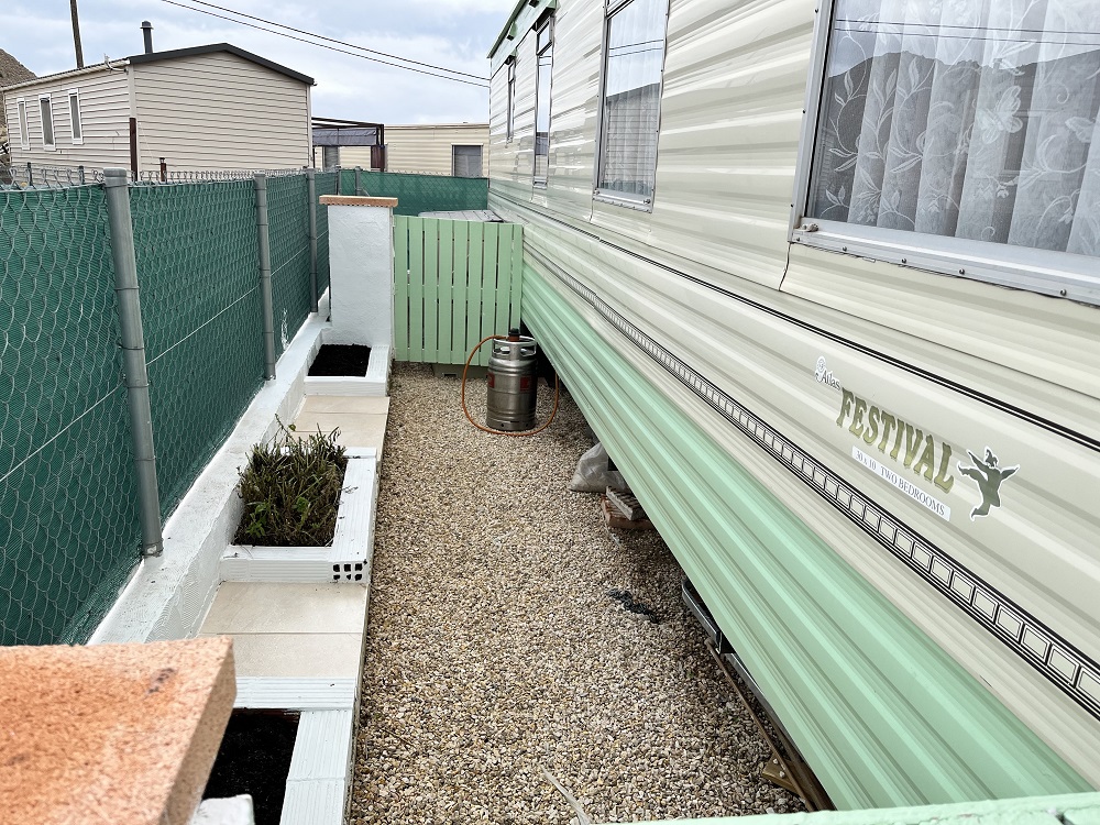 Atlas Fiesta Mobile Home For Sale On Camping Colmar Campsite In El ...