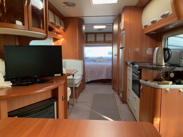 Hobby 695 VIP Touring Caravan & Awning For Sale In La Manga Del Mar ...