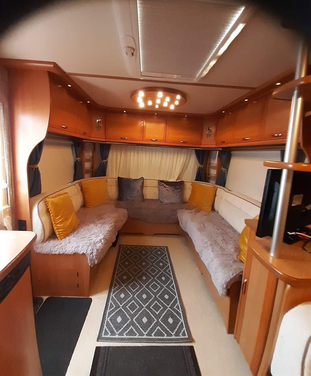 Fendt Platin 650 Touring Caravan For Sale On Camping Benidorm Campsite ...