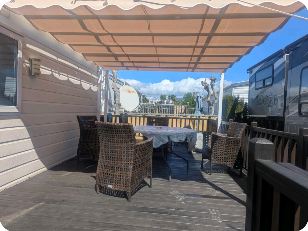 Modern Delta Static Caravan For Rent On Camping Almafra Campsite In ...